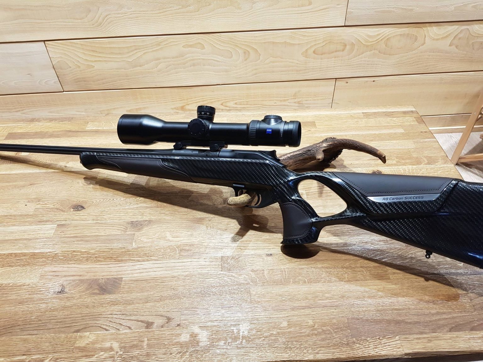 BLASER R8 SUCCESS CARBONE CUIR CACAO - Armurerie du Château 28