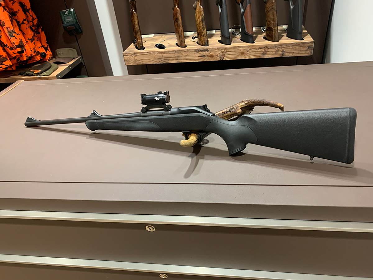 BLASER R8 PROFESSIONAL NOIRE CAL 300 win mag | Armurerie du Château 28